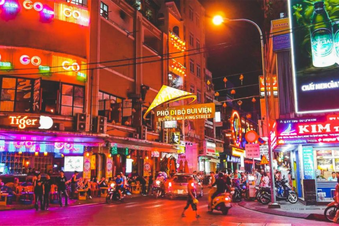 Hanoi vs Ho Chi Minh City: The Tale of Two Cities - Vietnam Travellers